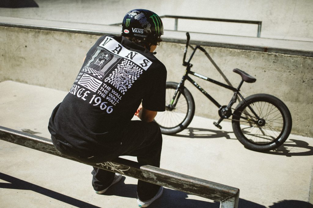 Vans presenta un diseño pensado en el BMX - Revista Velvet