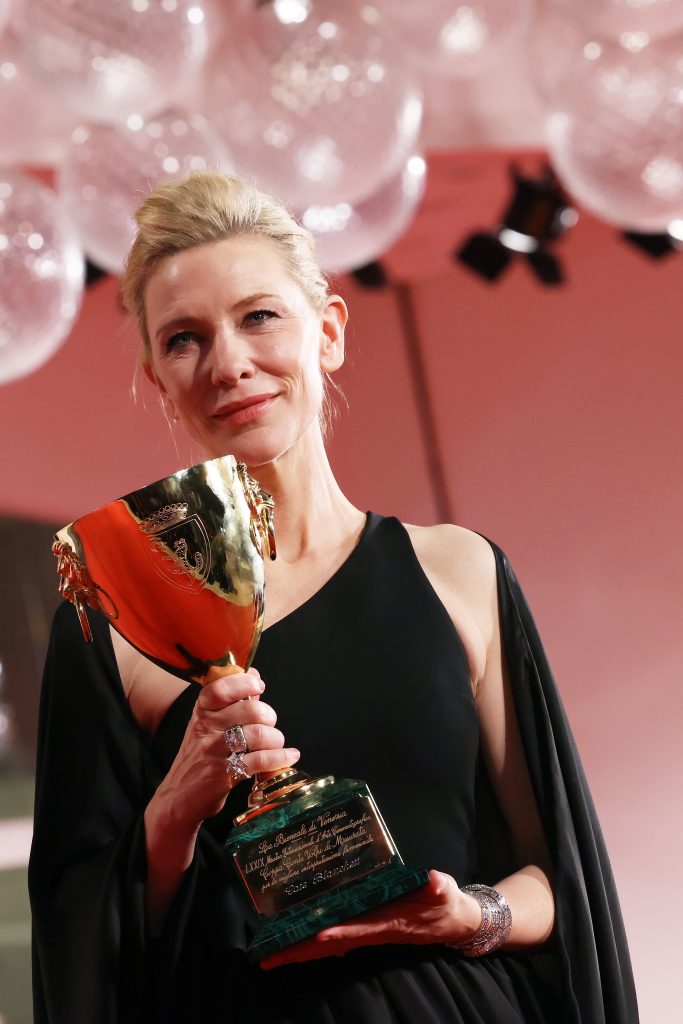 Cate Blanchett y Colin Farrell ganan en el Festival de Venecia - Revista Velvet