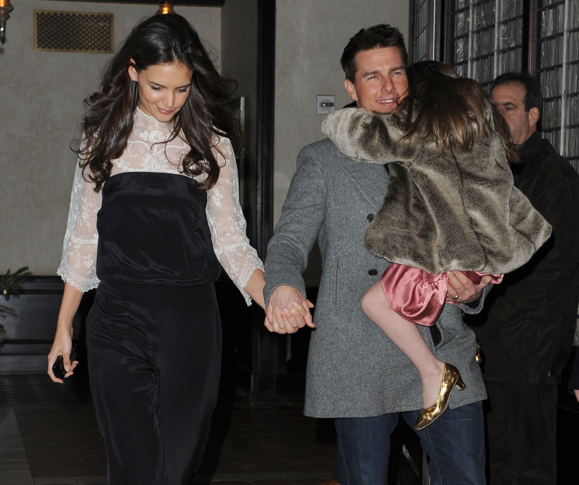 Los 17 años de Suri Cruise: cercana a su madre y a su padre no lo ve ...