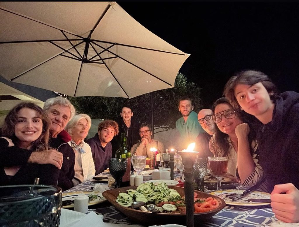 Así fue la Navidad de Pedro Pascal en Chile - Revista Velvet