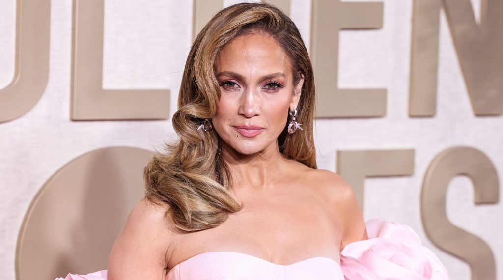 Prime Video lanza tráiler de This Is Me...Now: A Love Story de JLo